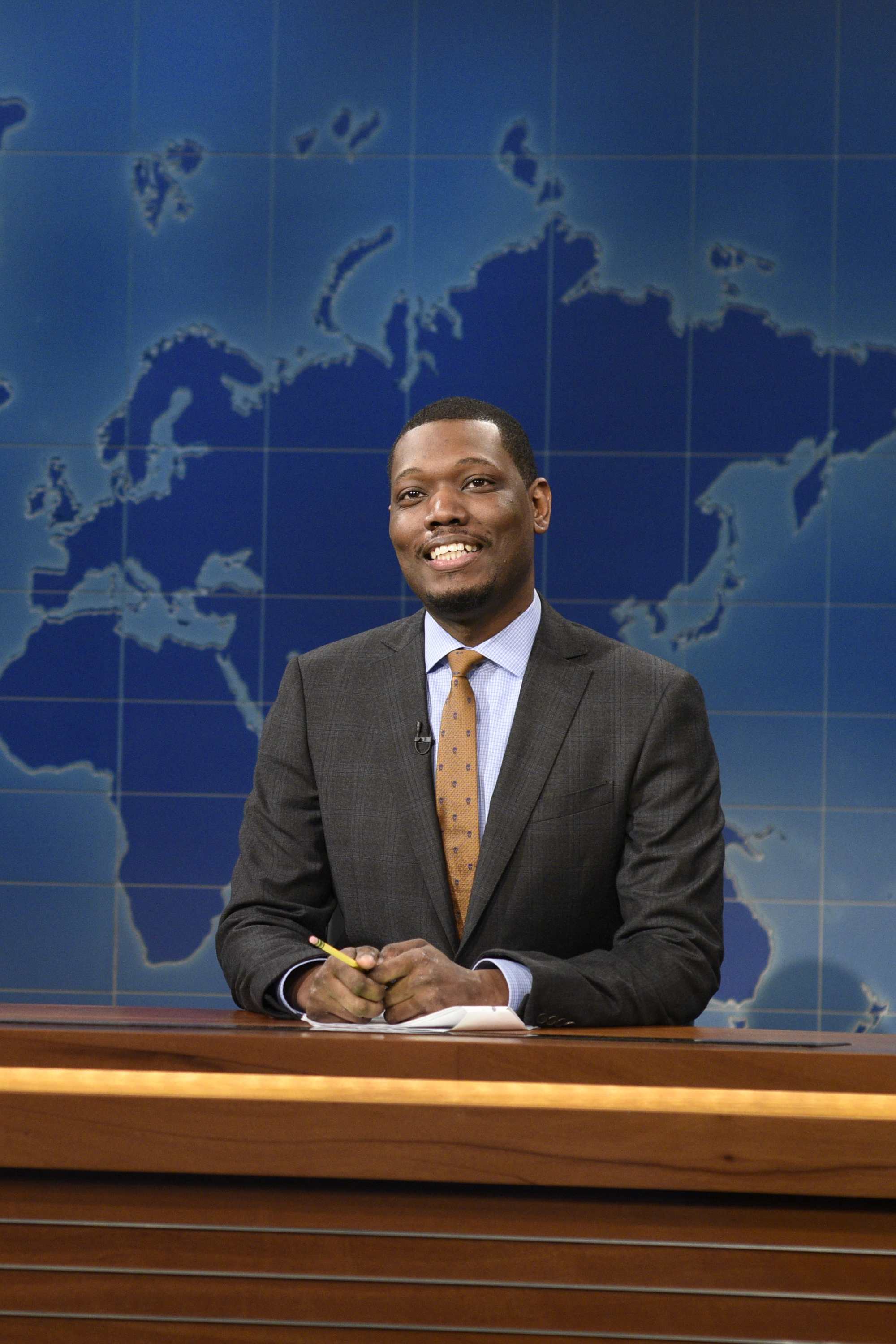 Michael Che Breaks Silence On Viral ‘SNL’ Clash With Ye